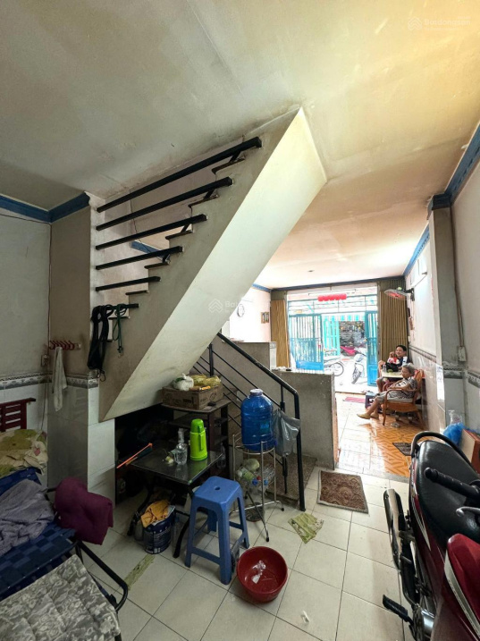 Nhà 2 tầng 58m2 - hẻm 6m - ngay ngã tư 4 Xã giá chỉ 3,95 tỷ