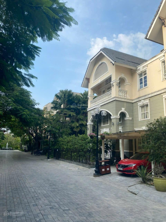 Tôi cần bán biệt thự VIP sân vườn Kim Long sát gần Lotte Q7: 10x21m ...
