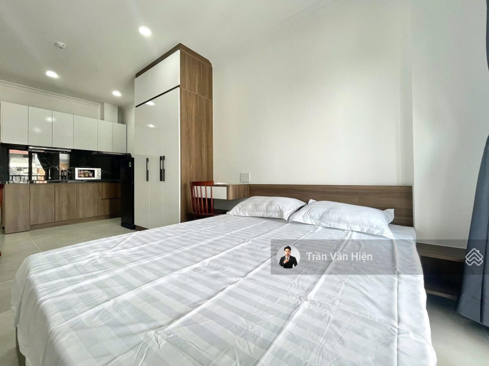 Hàng kín - CCMN ô tô 7 chỗ đỗ cửa, Ngã Tư Sở, 90m2 x 7T, 20PN KK, PCCC đầy đủ, DT 1,5 tỷ/năm