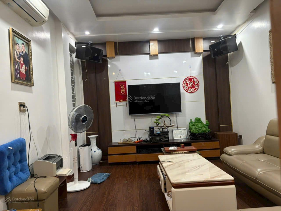 Bán nhà Đường Ngô Gia Tự, ngõ rộng 6m, ngõ thông, ô tô ra vào thoải mái. DT 60m2 4 tầng