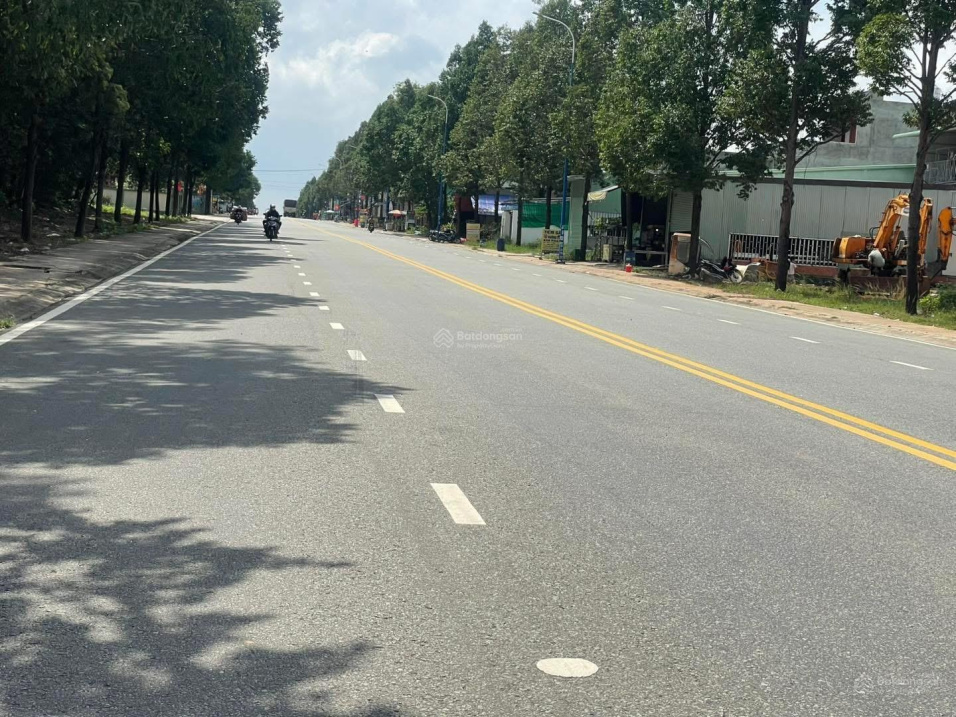 Chủ ngộp cần ra lô đất Chánh Phú Hoà, Ấp 5 giao với đường DE4, DT 150m2 ...