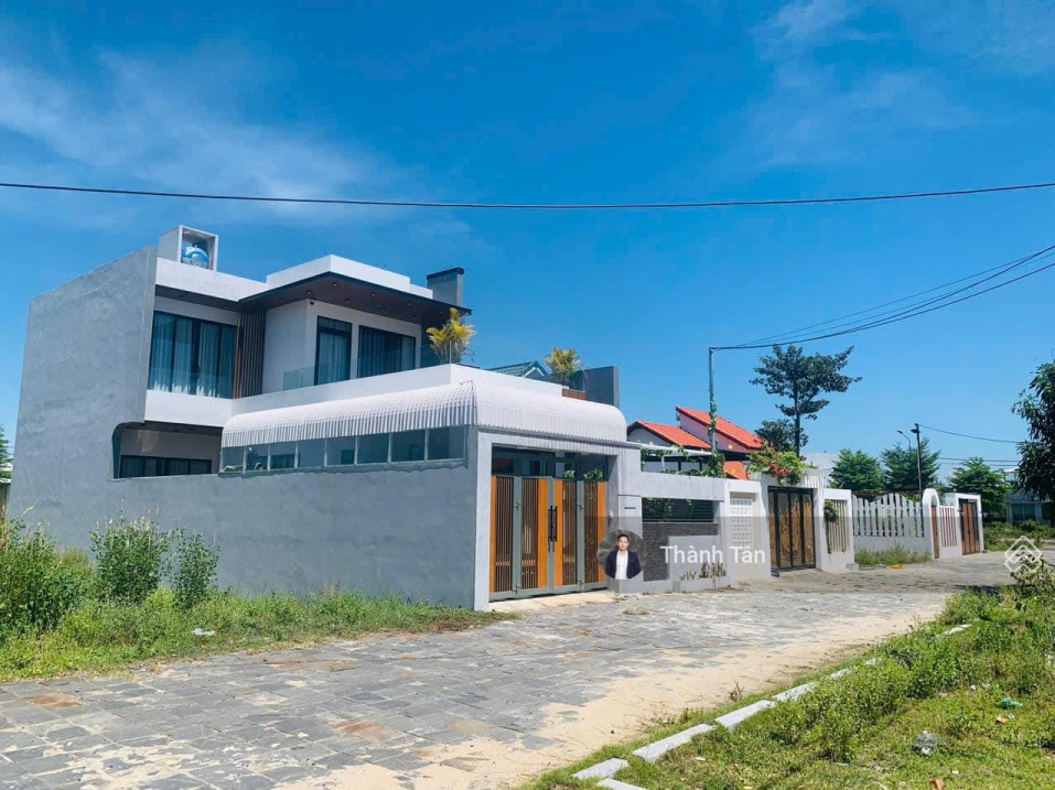 Hàng hiếm - 140m2 mặt tiền ngang 10m, đối diện công viên giá chỉ 2,85 tỷ