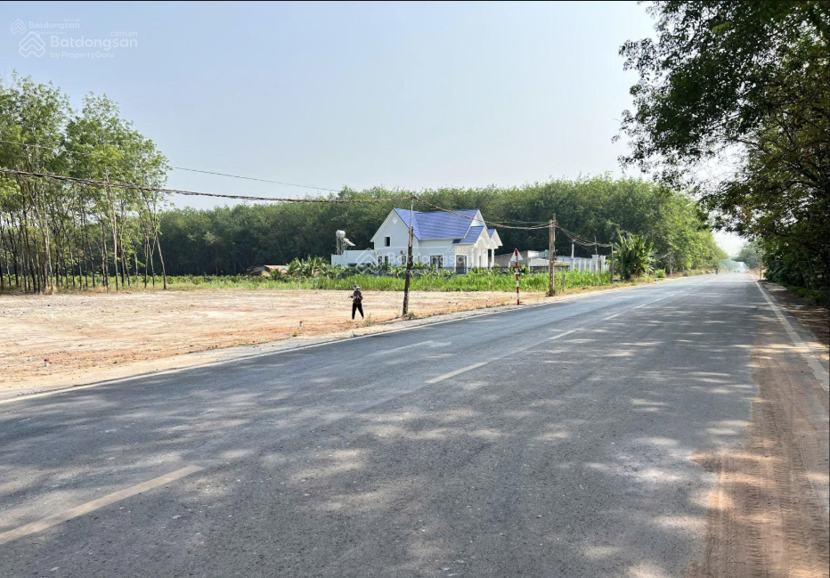 Bán gấp lô đất 314m2 tại Quang Minh - Chơn Thành, sổ riêng, giá rẻ chỉ 590 triệu , hỗ trợ vay NH