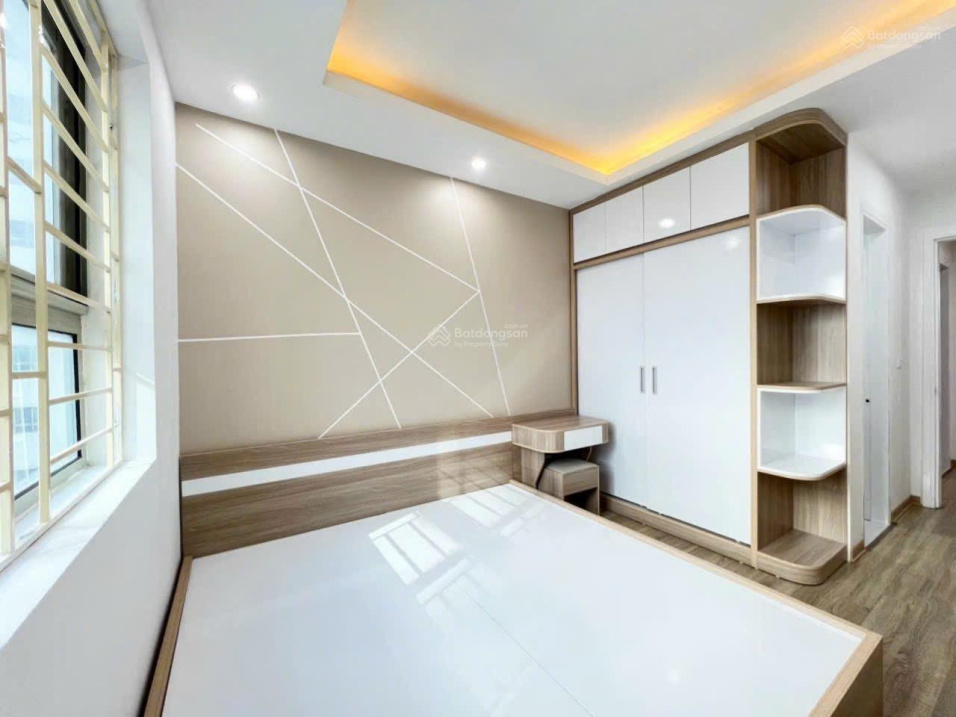 Chính Chủ cần bán gấp căn 67m2 HH4 Linh Đàm tầng 14 ban công view thoáng, nhỉnh 2 tỷ tặng nội thất