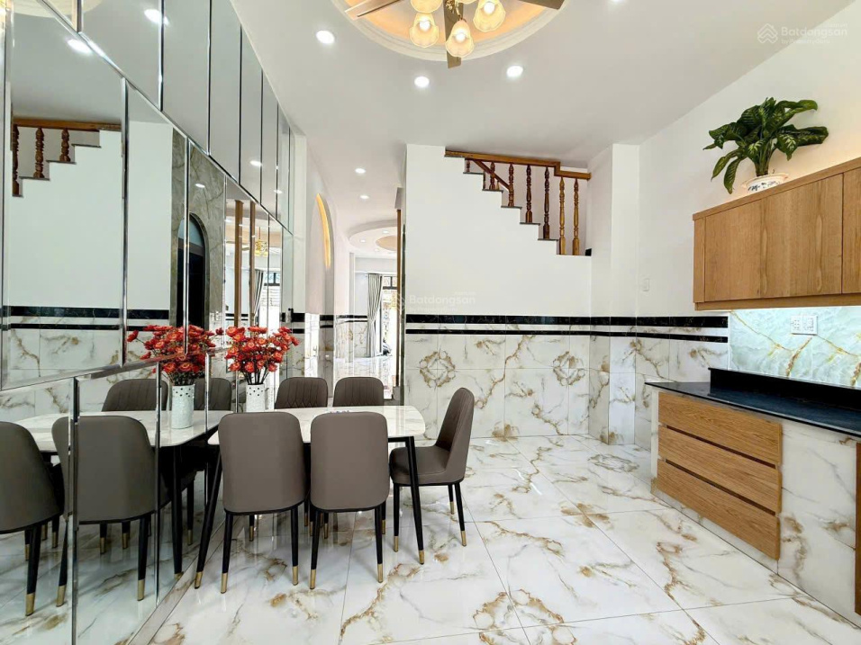 Chính chủ bán nhà mới xây 4x18m, sát Q. GV, hẻm xe hơi, 30m ra mặt tiền TTH21, Q12