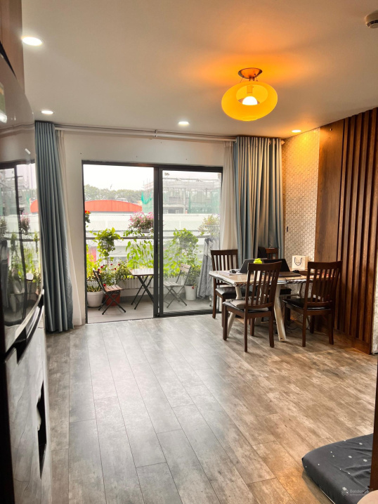 Cần bán căn 1PN full nội thất tại chung cư The Everrich Infinity. Liên hệ: 0915 194