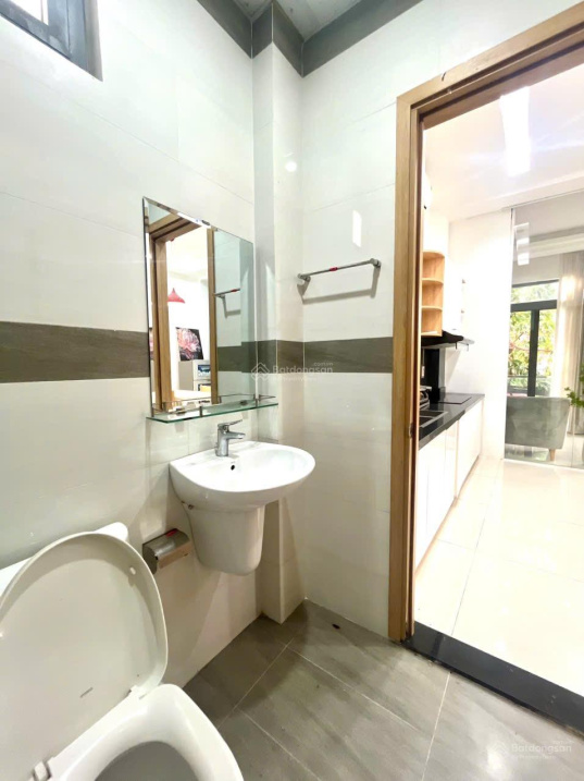Căn hộ dịch vụ 1PN, 45m2, balcony, full NT (hầm xe, thang máy) gần ĐH ...