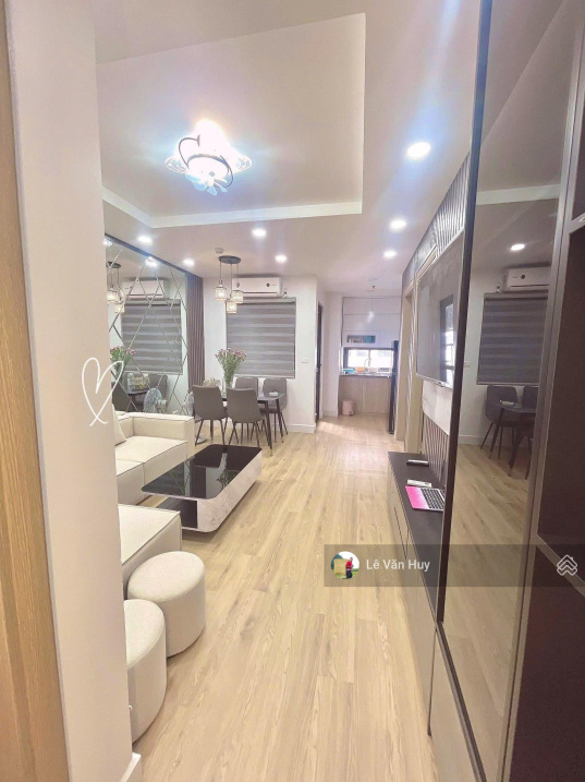 Chính chủ bán căn chung cư Hoàng Huy - Lạch Tray toà HH3 tầng thấp full đồ. Giá 890tr