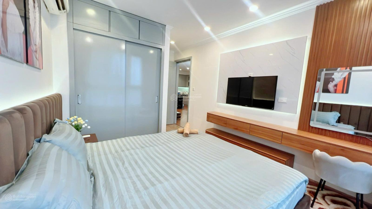 7.5 Tỷ! Bán căn hộ 94m2 tại Berriver 390 Nguyễn Văn Cừ. LH: 0399 488