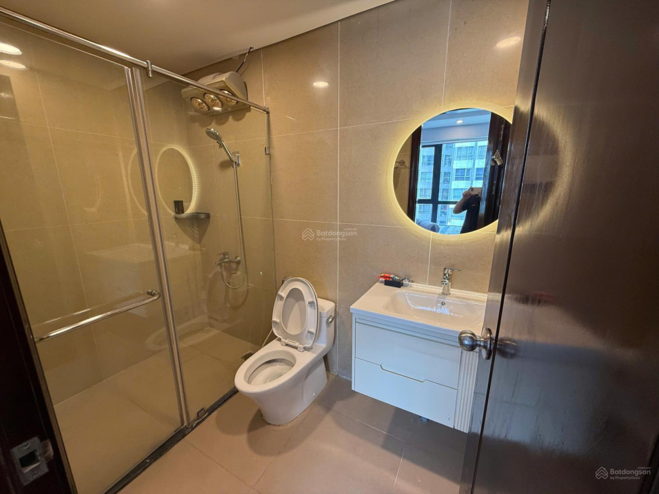 7.5 Tỷ! Bán căn hộ 94m2 tại Berriver 390 Nguyễn Văn Cừ. LH: 0399 488