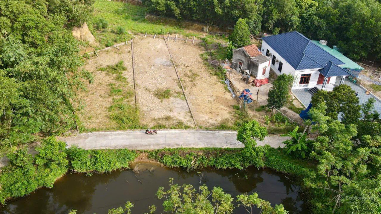 Lô đất nghỉ dưỡng đẹp tại Bằng Tạ có 9m MT, cách trục đường liên xã vài bước chân, gần khu du lịch