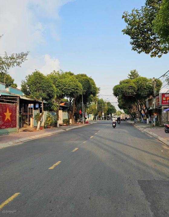 Bán lô đất gần QL13, Bình Dương,Diên tích 100m2 giá 865Trieu (2 lô 2 sổ ...