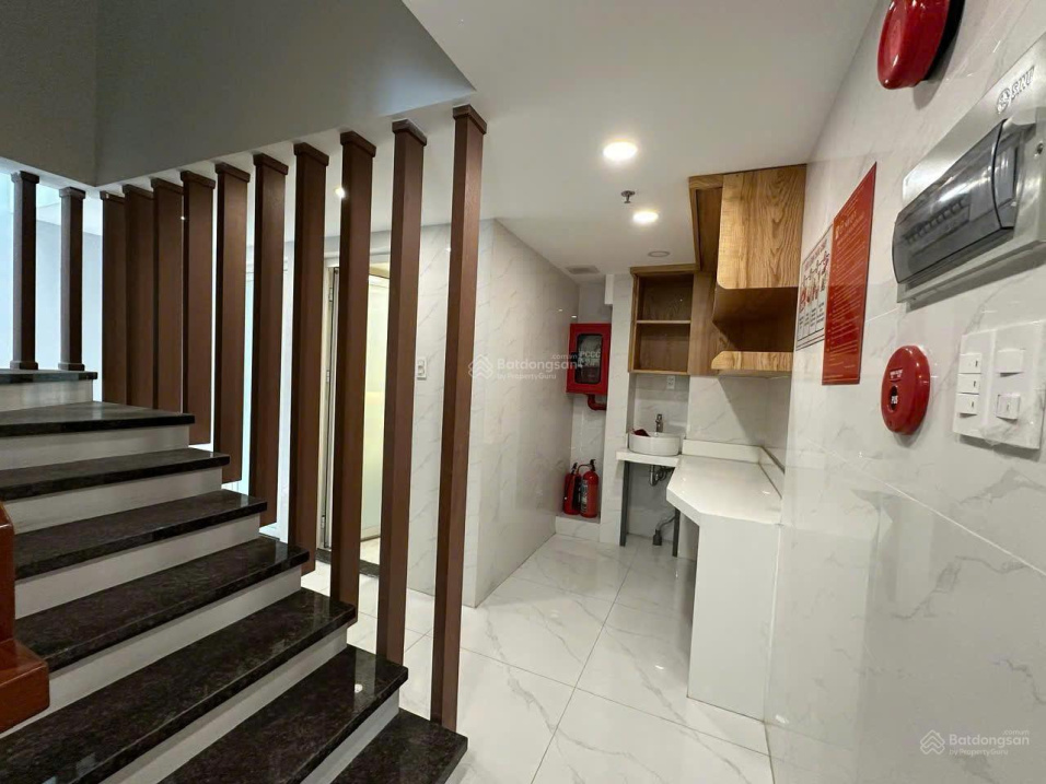 Toà nhà building góc ngã ba đường Phan Văn Đáng & Đồng Văn Cống phù hợp ...