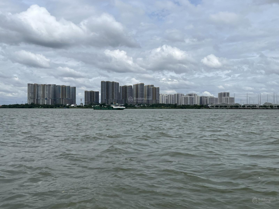 Đối diện Vin Q9, có Izumi nhà phố sân vườn ven sông, 6,8 tỷ/căn/123m2 ...