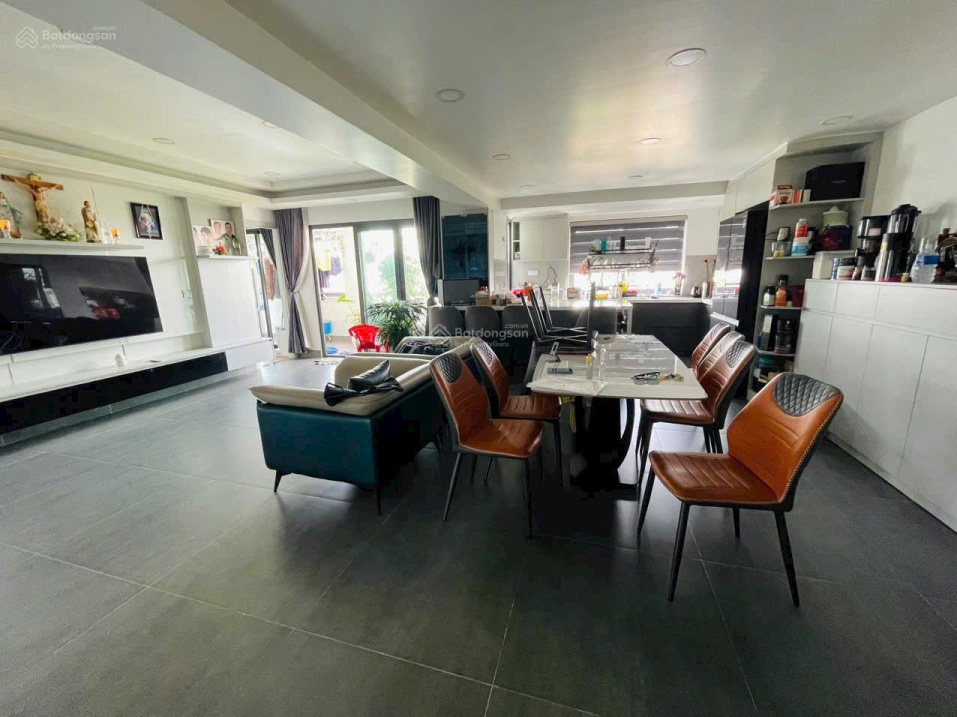 Bán căn chung cư Homyland 1 căn góc DT 113m2 có 3 phòng tặng lại toàn ...