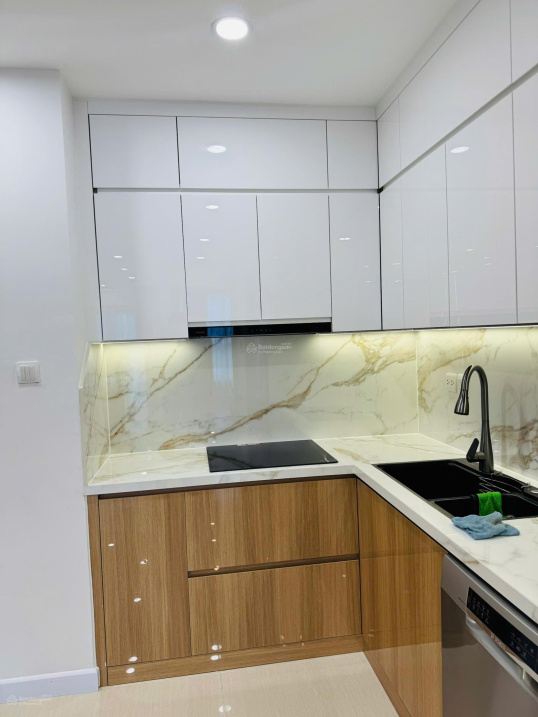 Chính chủ cần bán gấp căn 4n2vs 136m full nội thất tại Thăng Long No 1, giá 11,6 tỉ có thương lượng