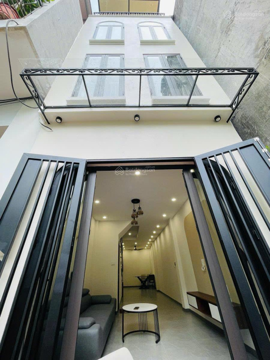 Rẻ nhất Vũ Tông Phan, 42m2 x 5T, gần Ngã Tư Sở, gần mặt phố (cam kết nhà thật giá chuẩn)