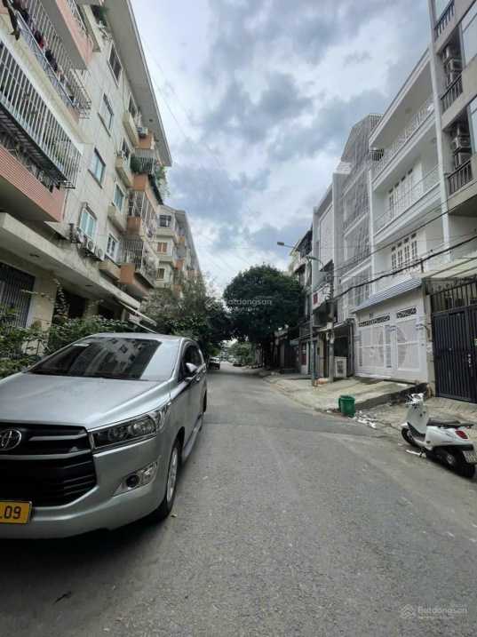 VỊ TRÍ VÀNG ! NGAY VINCOM NGUYỄN XÍ P26 Q.BT - LÔ ĐẤT ĐƯỜNG 12M XE TẢI ...