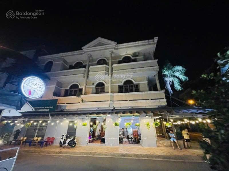 Bán nhà góc 2 mặt tiền đường Chu Văn An. DT 171m2 (9 x 19m), 3 tầng. Giá 37 tỷ TL - tin thật 100%