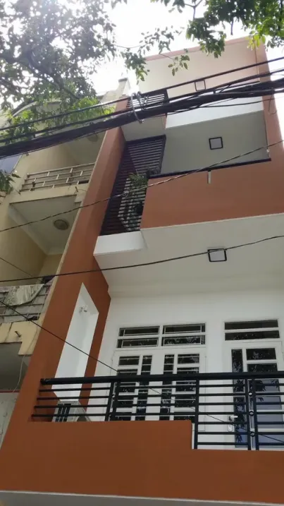 BÁN NHÀ TRƯỜNG SA 43M 4 TẦNG - 15.6 TỶ - mặt tiền kinh doanh