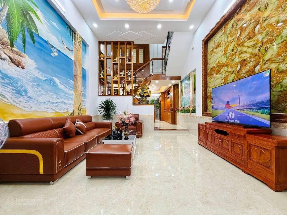 Siêu phẩm 5tầng, 5x21m. HXH 5m thông, Đường Nguyễn Tư Giản, P12, Gò Vấp. Chỉ 13,5 tỷ. Vị trí đẹp.