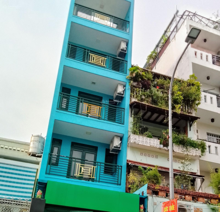 Mặt tiền Lê Quang Định, BT. DT: 4 x 20 vuông, trệt, 4 lầu, ST. Có lề ...