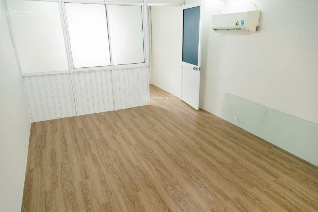 Cho thuê nhà nguyên căn TT QUẬN 1 GẦN PHỐ ĐI BỘ NGUYỄN HUỆ : 12 triệu/thang