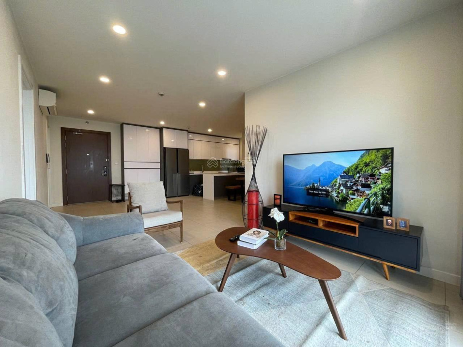 Hàng hiếm! Căn 2PN chung cư Kosmo View trực diện Hồ Tây cần bán