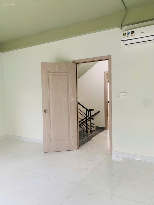 Cho thuê nhà phố nguyên căn gần Cảng Cát Lái - 4 PN - 15 triệu.