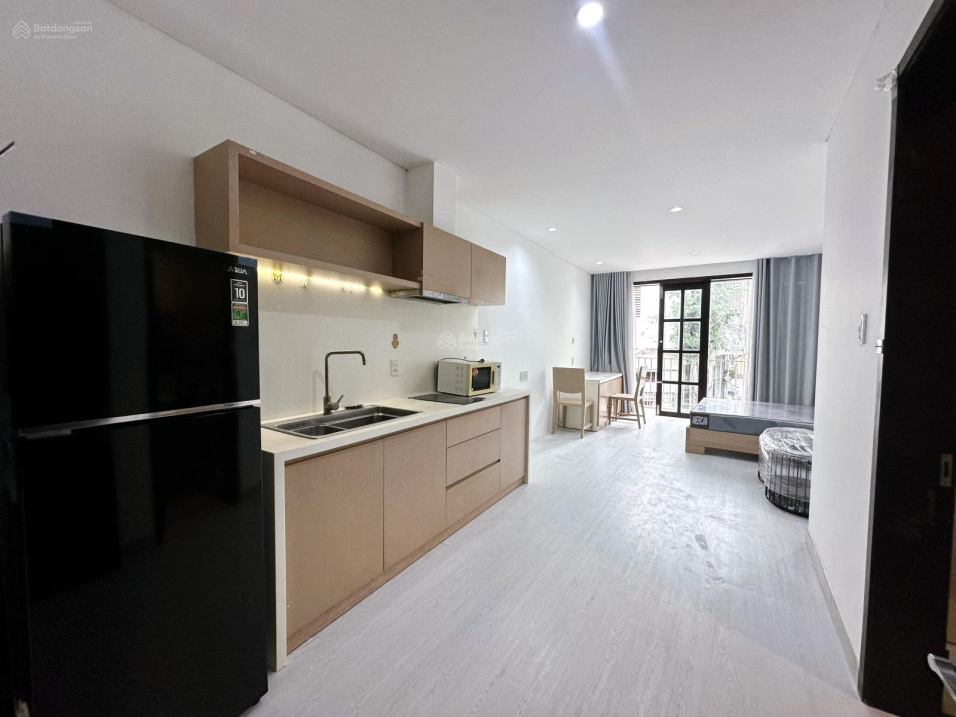 Khai trương căn hộ studio ban công 50m2, ngay cầu Công Lý, bờ kè Hoàng ...