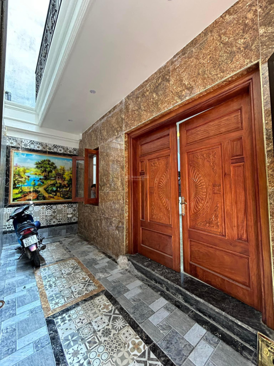 Bán nhà Tôn Đức Thắng, 3 thoáng, ngõ rộng 2.5m, sổ đẹp, dân trí cao ...