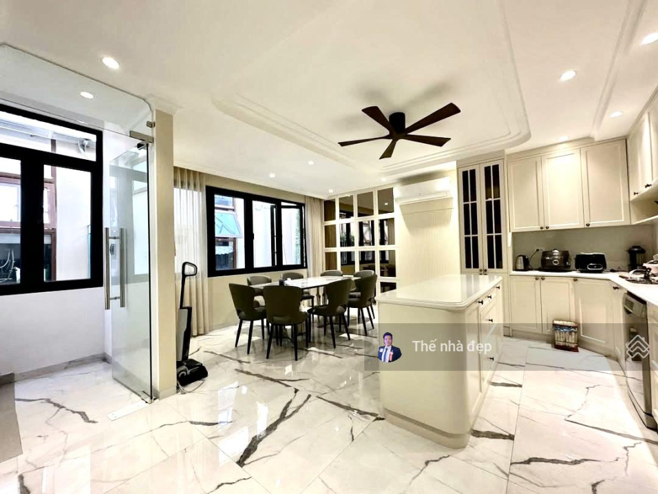 (Giảm 1 tỷ) 25.3tỷ Vạn Bảo 48m2 KD sầm uất cty/VP 6T thang máy MT 4.6m, gần mặt phố, ngay ngã 4