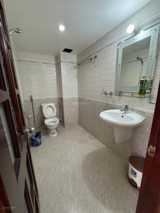 Cho thuê phòng đẹp 40m2 KDC 6B Intresco gần ĐH Rmit, Nguyễn Văn Linh ...