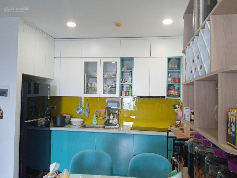 Cần bán Chung Cư Ruby Giang Biên Long Biên 70m2 2PN 2VS PK Bếp