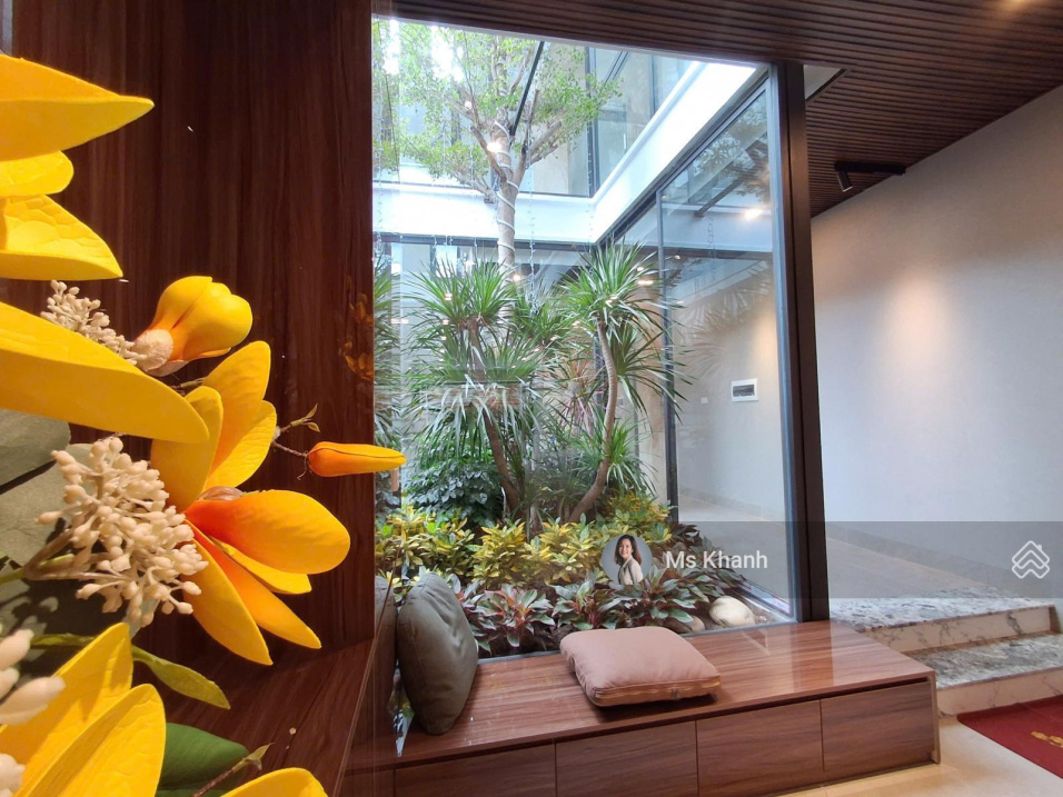 BÁN NHÀ HÀM CÁ MẬP DUBAI Ở NGÔ GIA TỰ, LING BIÊN, LÔ GÓC, FULL NỘI THẤT ...