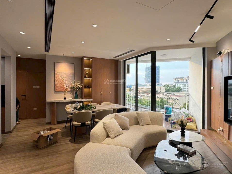 Bán gấp CH 2PN, 2WC, 79m2 nhiều cửa sổ giá tốt tại Vinaconex 3, Trung ...