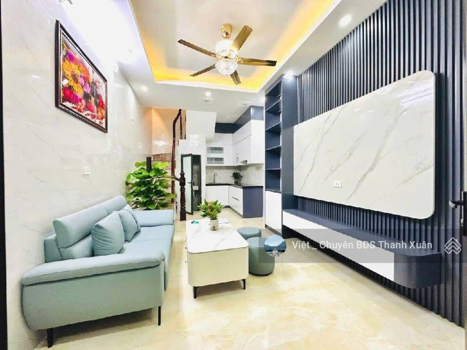 Lên cho ACE quả nhà Nát như CHÁO CHÓ,cho cũng lấy luôn Nguyễn Trãi, sát ...