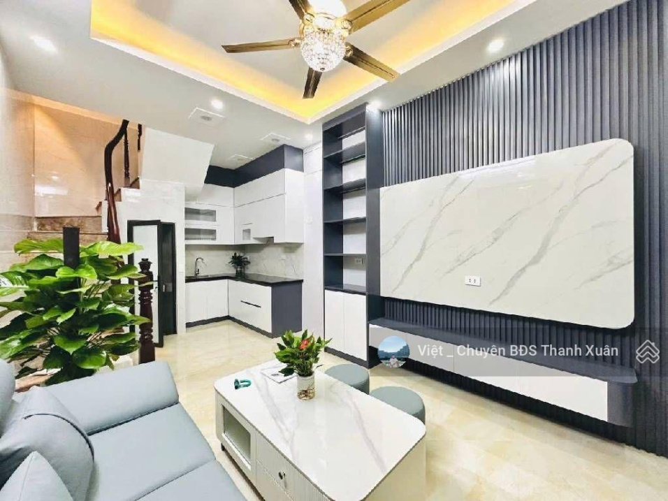 Lên cho ACE quả nhà Nát như CHÁO CHÓ,cho cũng lấy luôn Nguyễn Trãi, sát ...