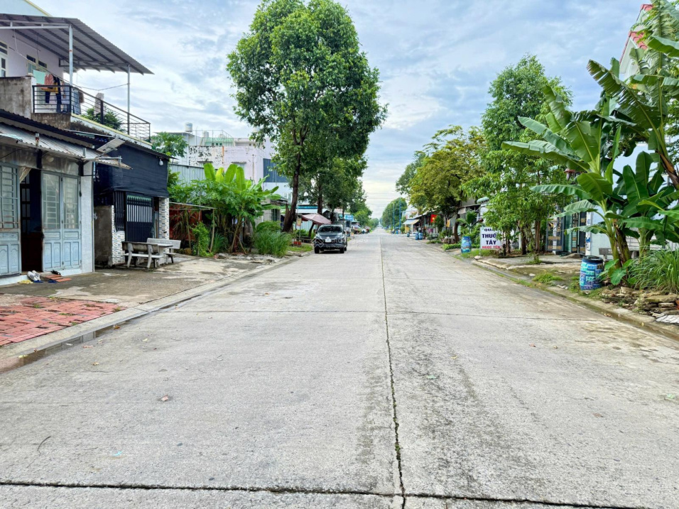 Đất nền Bến Cát Bình Dương - Gần KCN Mỹ Phước 3, khu dân cư đông đúc ...