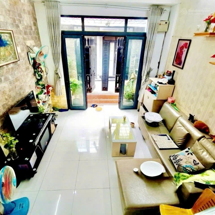 Cần bán gấp 48M2 4 Tầng/3PN Gần Co.op Mart Chỉ hơn 5x Tỷ