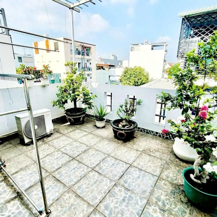 Cần bán gấp 48M2 4 Tầng/3PN Gần Co.op Mart Chỉ hơn 5x Tỷ