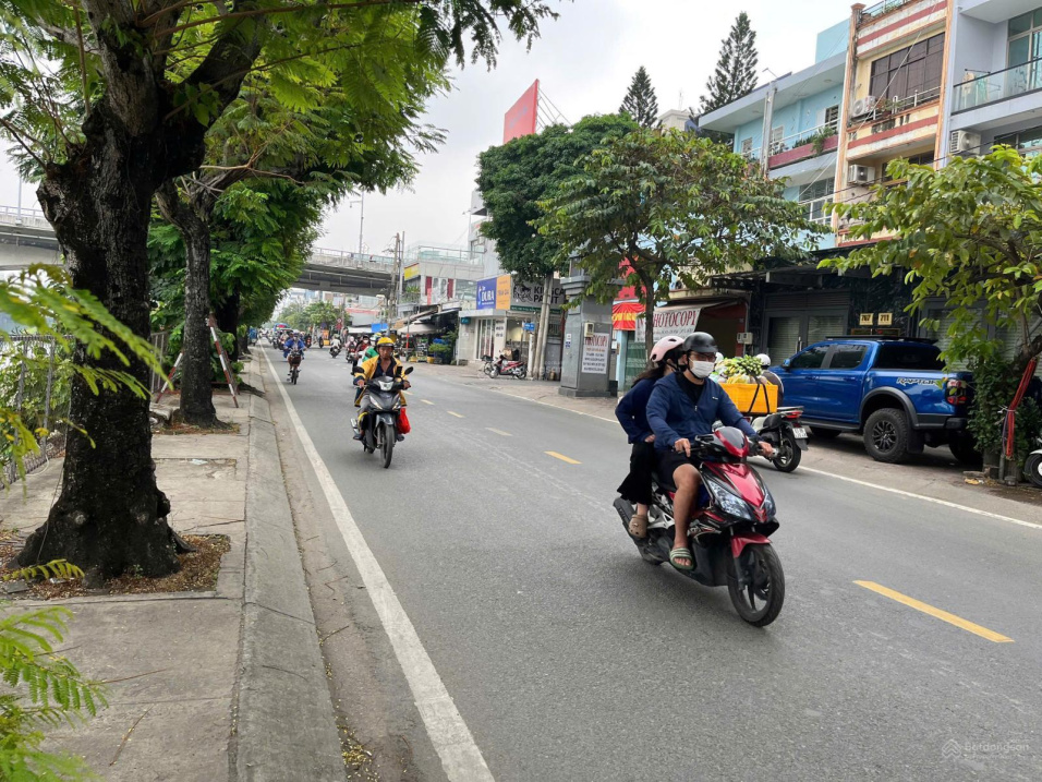 Bán nhà Quận 7 cạnh Lotte Him Lam đường Trần Xuân Soạn đất khủng 600m2 ...