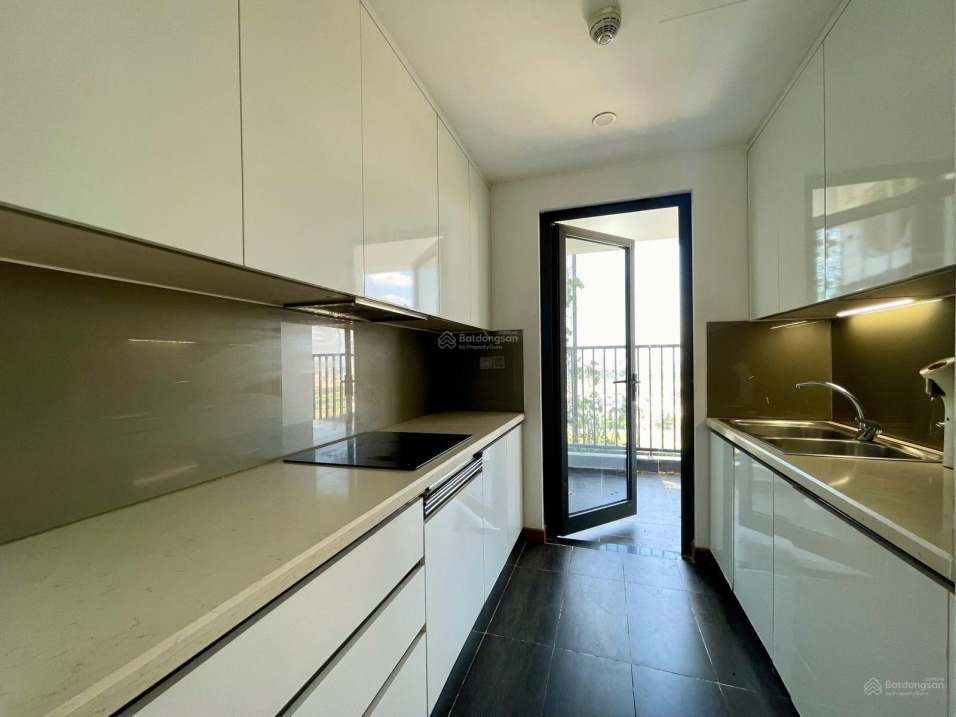 CHÍNH CHỦ CẦN BÁN NHANH CĂN HỘ TÒA HỌC VIỆN QUỐC PHÒNG 3PN2VS _ TẦNG ...