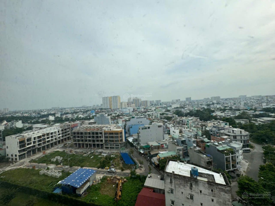 * The Privia: Cho thuê 01 PN gồm ML, Bếp, hút mùi, rèm giá 10tr/th