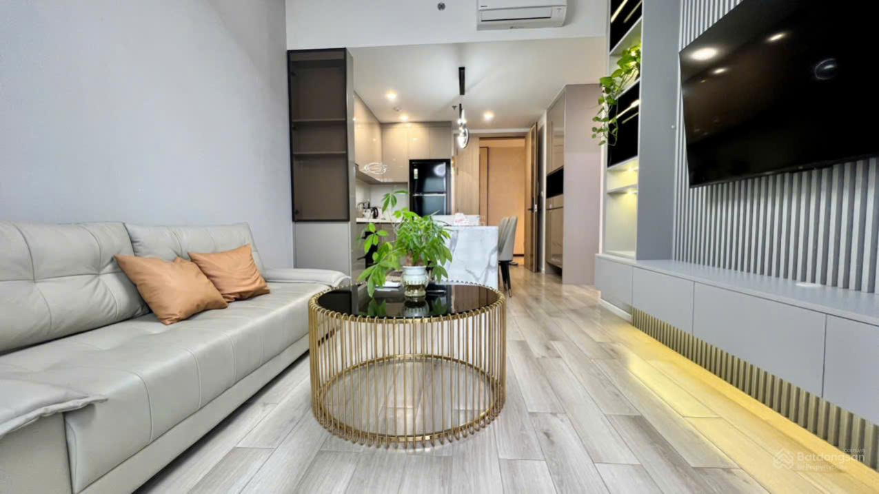 Bán căn 2PN 1WC ban công Đông Nam, Full nội thất cao cấp, sổ sẵn,chủ ...