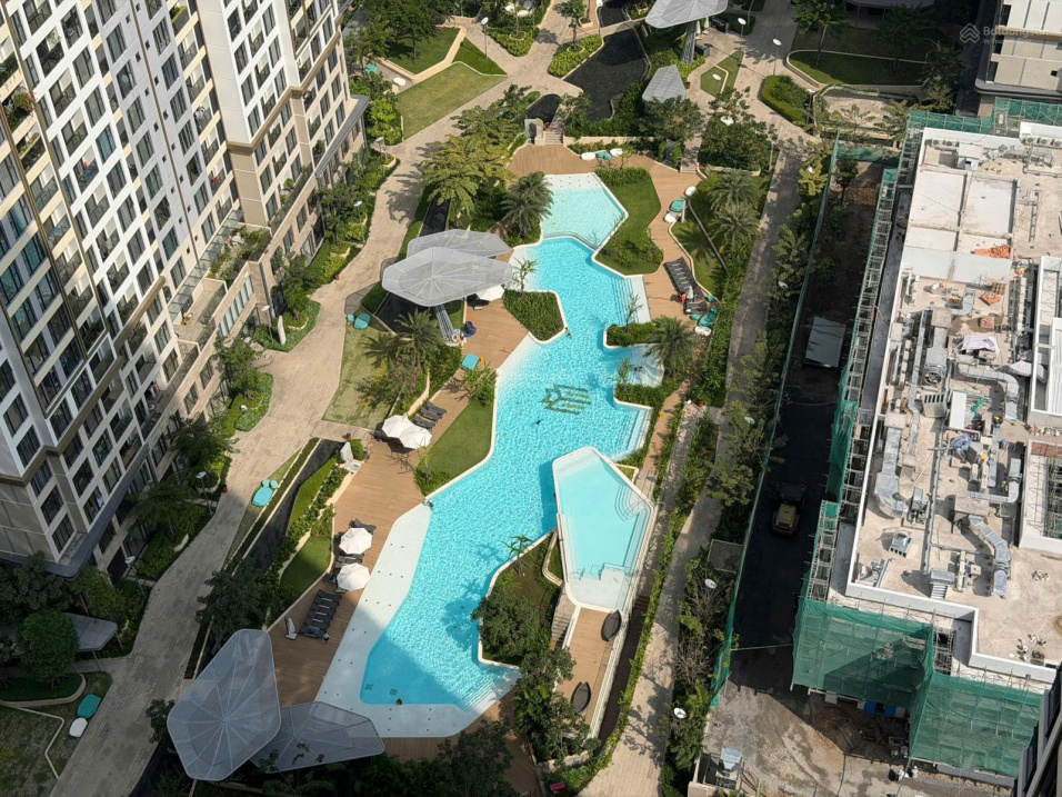 Tặng full nội thất - Liền kề Vincom, căn 2PN tòa E - Masteri Centre ...