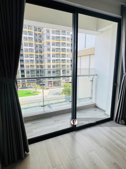 Bán căn 2 PN Masteri Centre Point