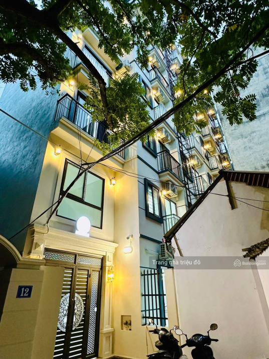 Tòa căn hộ cao cấp Lô góc Nguyễn Khang CG 176.8m² 7 tầng MT 10m 35 ...