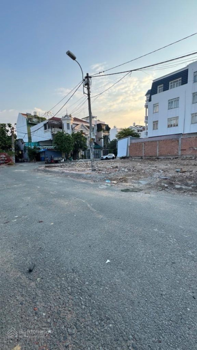 Đất trống sổ đỏ cá nhân KDC Phong Phú 5 - view bờ sông ngang khủng 24mét