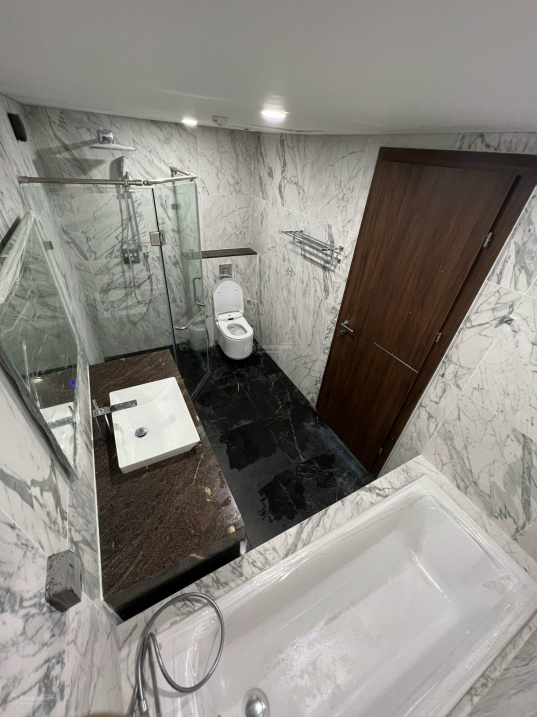 Bán căn góc 3PN+1: 160m2 view công viên Ciputra. Nội thất cơ bản. Tầng ...